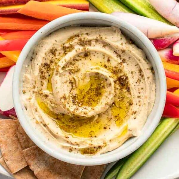 Homemade Hummus (Smooth and Creamy) - Danas Table